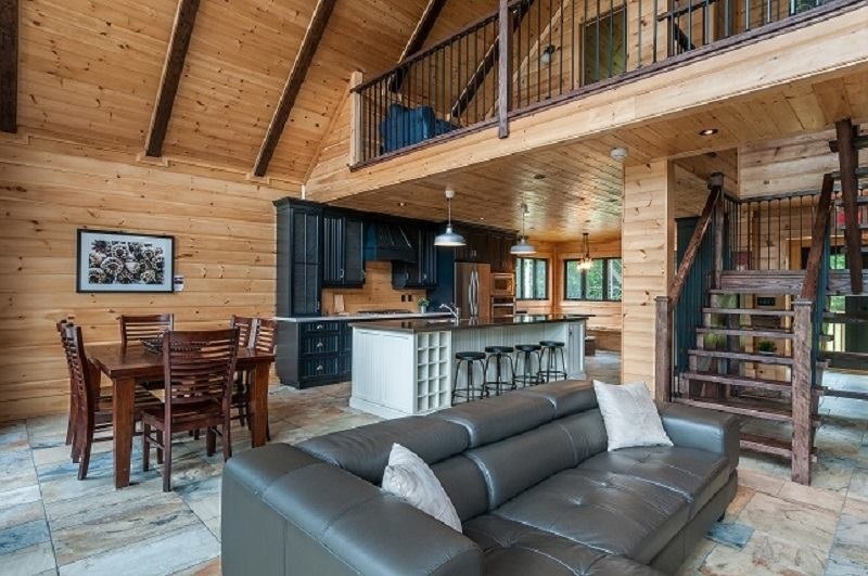 October 2019 Home of the Month: The Labrador